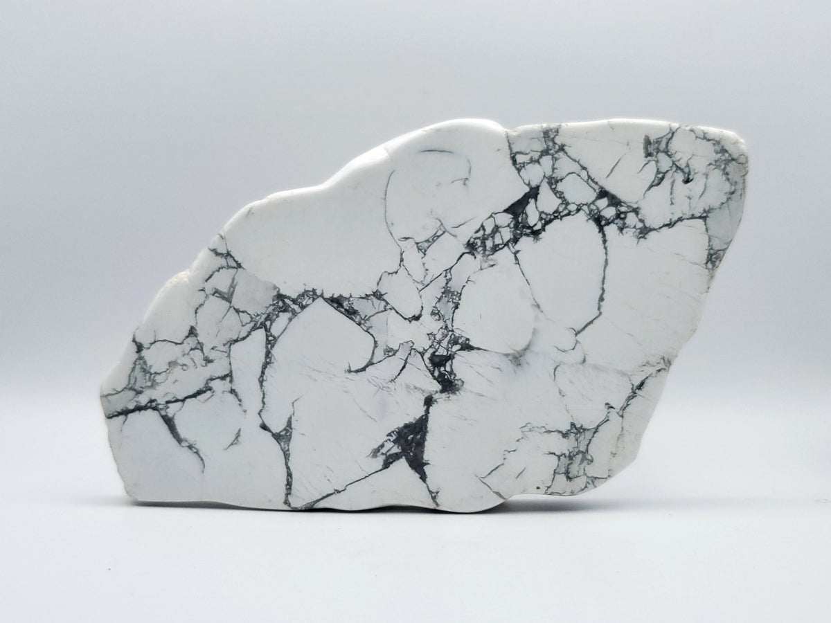 Howlite Slabs – Omorphi